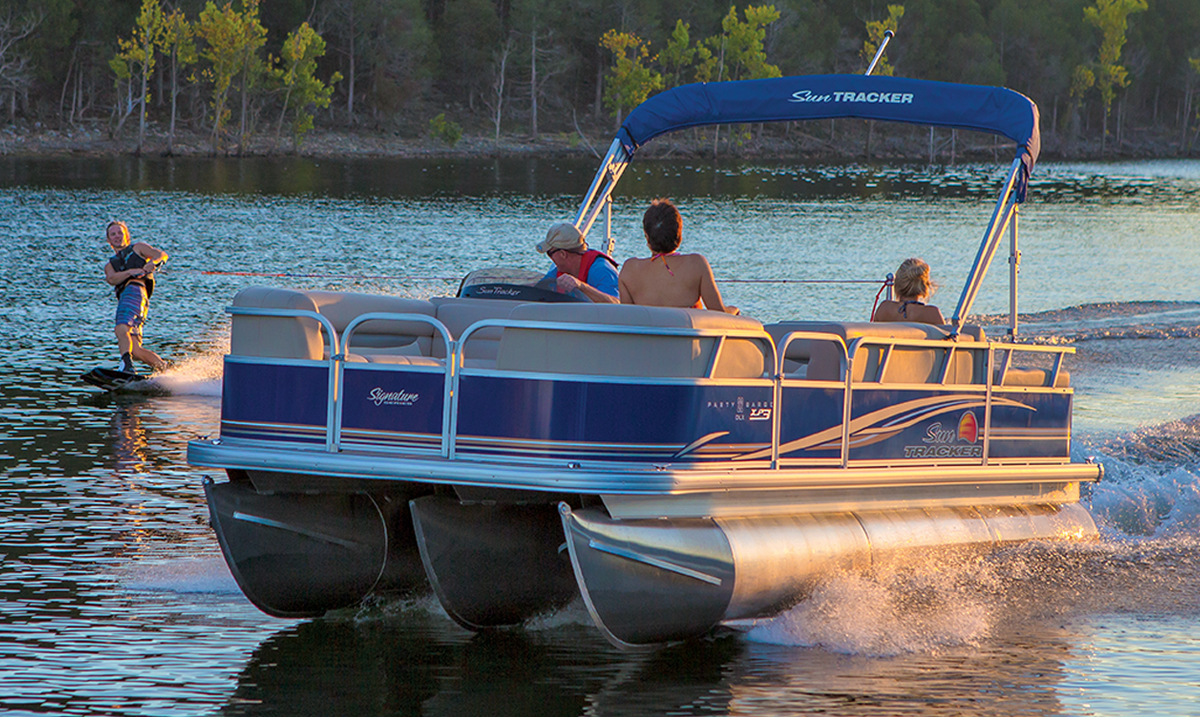 5 Reasons Why a Pontoon Might Just Be Your Perfect Mate – Waylen Bay Marine